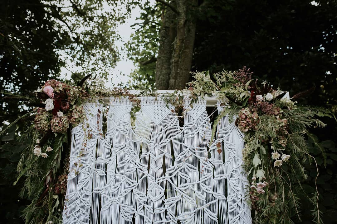 Ivy Backdrop – Tie The Knot