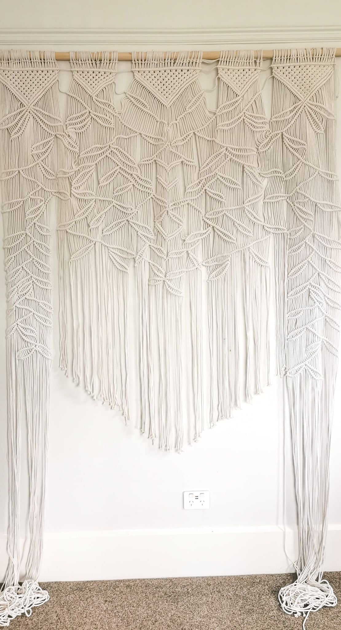 Ivy Backdrop – Tie The Knot